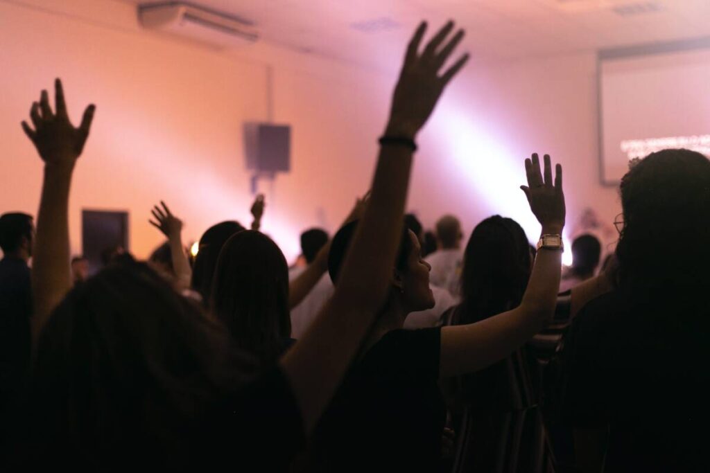 ¿Qué es adorar en Espíritu y Verdad? - Iglesia Palabra Verdadera